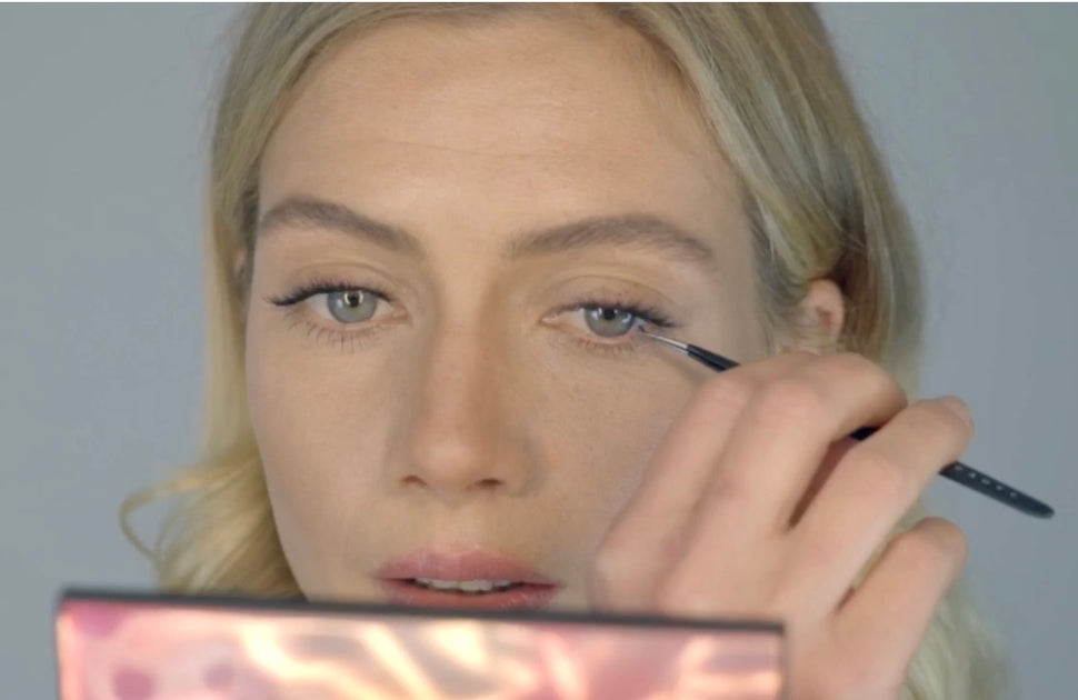 How to apply single lashes on yourself – LASHLASH NYC