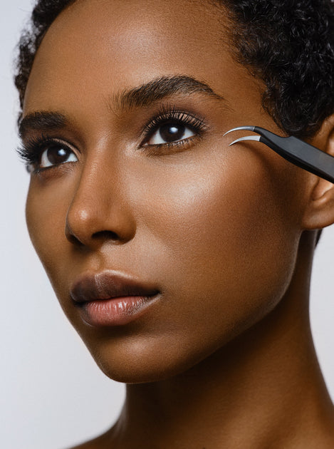 LASH APPLICATOR / TWEEZER with SHARP ENDS – LASHLASH NYC